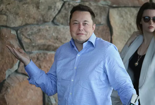 دفع Elon Musk ما يقرب من 600 مليون دولار من ضرائب الدخل في عام 2016 10045_1