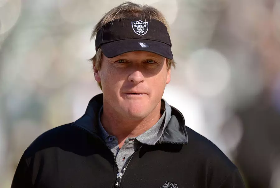 កិច្ចសន្យា NFL របស់ Jon Gruden ត្រូវបានគេរំពឹងថាមានតម្លៃជាងគ្រូបង្វឹកដទៃទៀតដែលមិនធ្លាប់មាន 10065_1