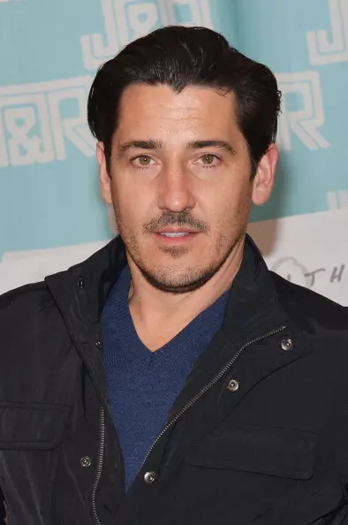 Jonathan Knight