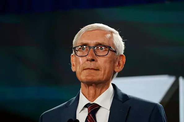 Nettóvirði Tony Evers