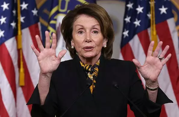 Nancy Pelosi Giá trị ròng