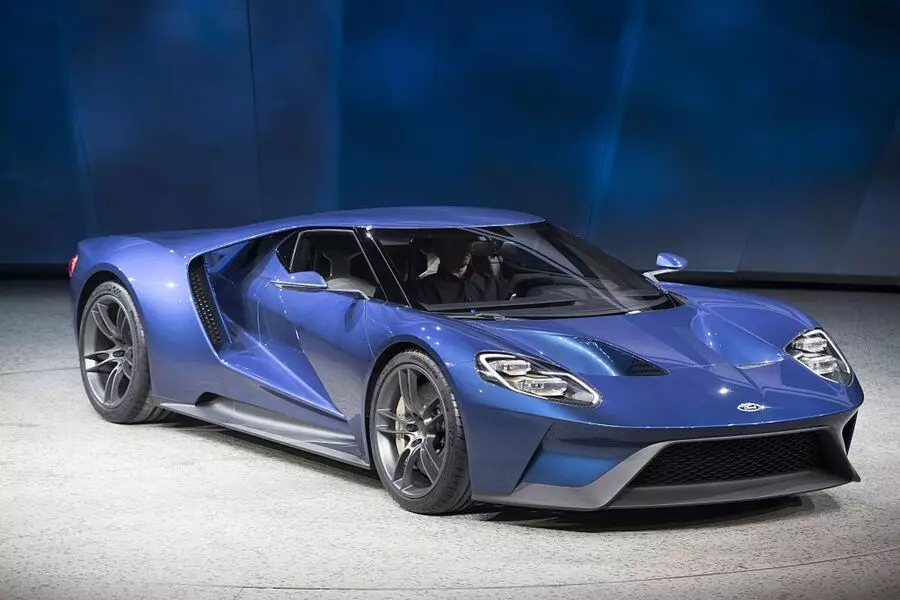 Anche i multimilioni non sono sufficienti per questa esclusiva Ford Supercar 11106_1