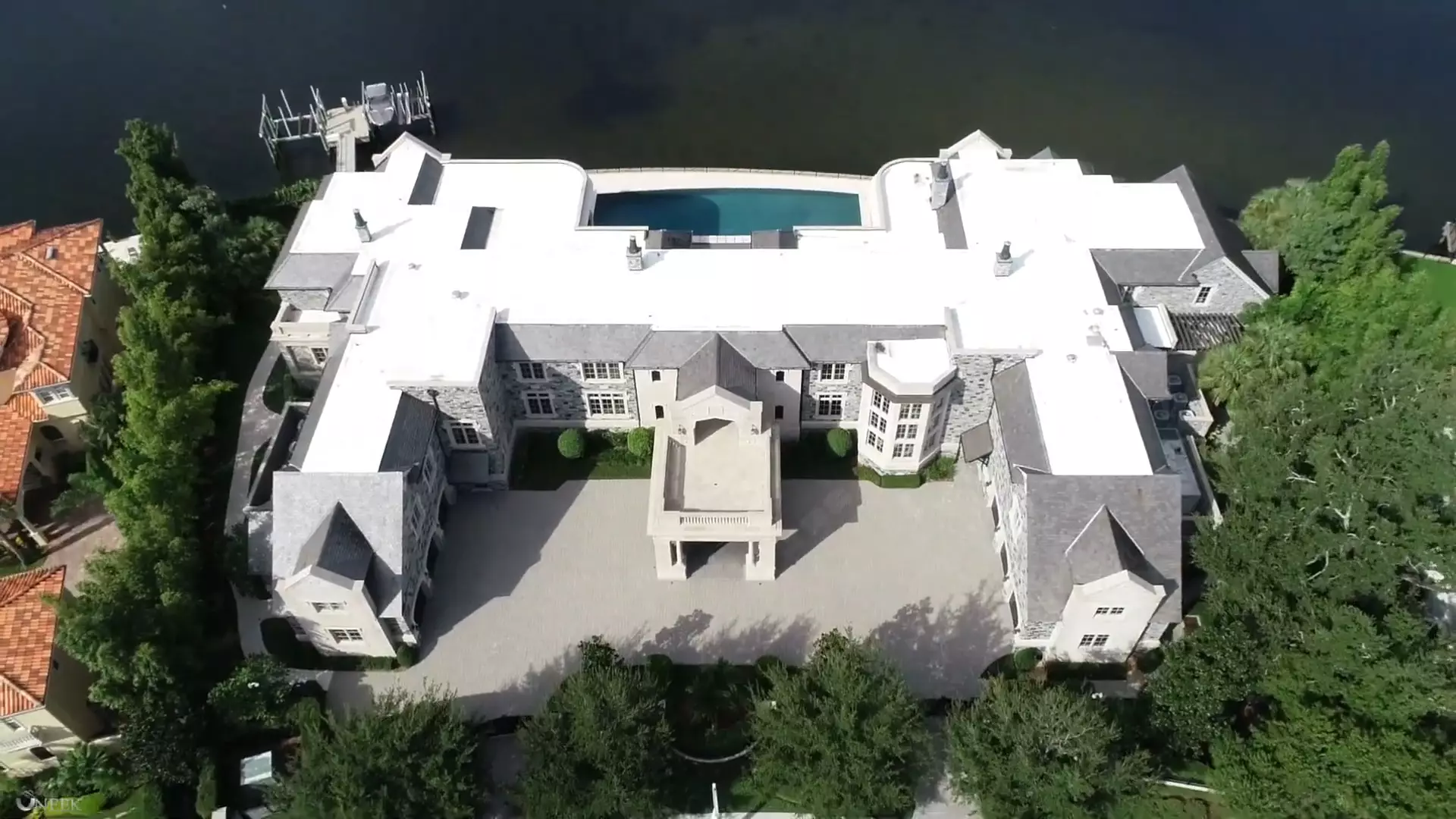 Derek Jeter listet Tampa Mansion für fast 30 Millionen Dollar auf