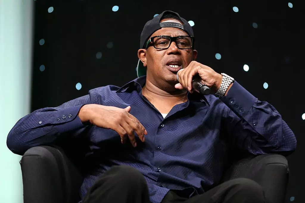 Kamoo Master P a Felletseng Kateng ea Inshorense ea Bophelo ea $ 10,000 ho 'Muso oa Khoebo oa $ 250 Million