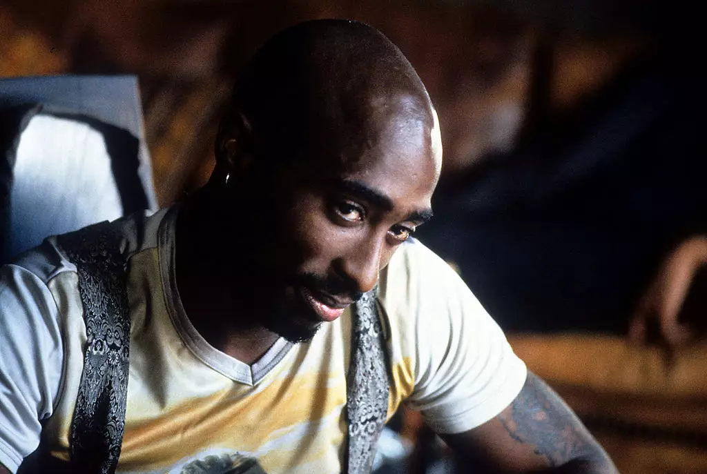 Tupac trị giá bao nhiêu vào thời điểm ông qua đời? - Rối loạn tài chính rối rắm của một ngôi sao nhạc rap