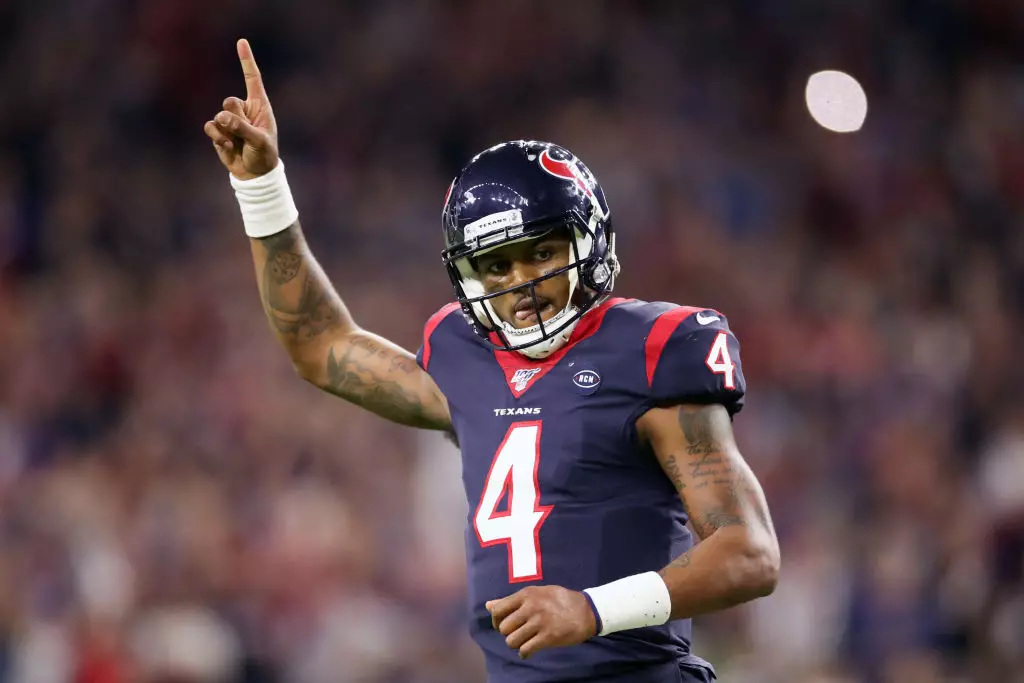 UDeShaun Watson uya kufumana imali eyongezelelweyo ekutyikityeni kunaye nawuphi na omnye umdlali we-NFL