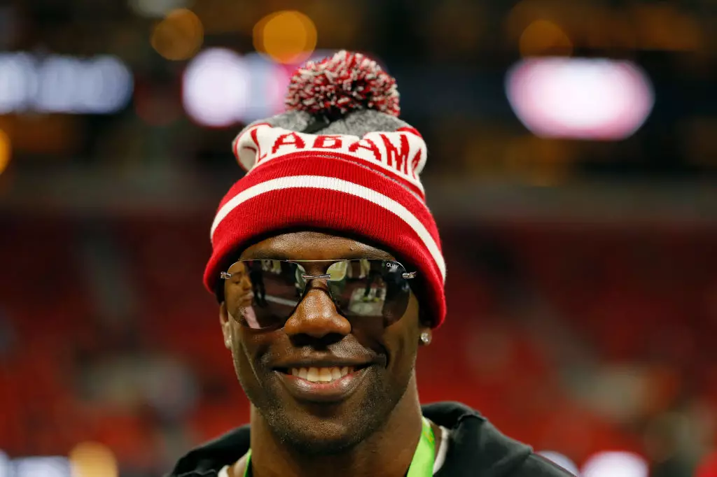 Selepas Meniup $80 Juta, Terrell Owens Mempunyai Nasihat Kewangan Untuk Pemain Lain