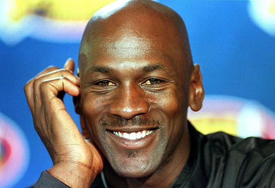 Michael Jordan Mbukak Pisanan Saka Loro Pusat Medis Kanggo Komunitas Berpenghasilan Sedheng Ing Charlotte, Didegake Kanthi Sumbangan $ 7 Yuta 13744_1