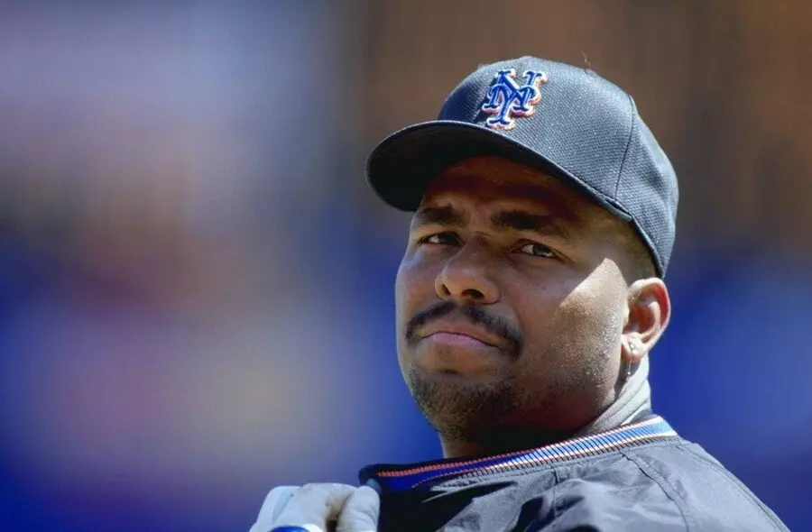 Cando Bobby Bonilla esperte mañá, será 1,2 millóns de dólares máis rico... 14057_1