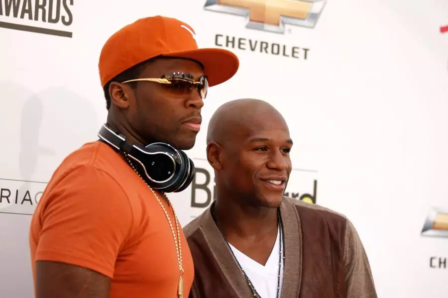 Ang 50 Cent Nagpusta og $1.6 Milyon Sa Pagpildi ni Floyd Mayweather kang Manny Pacquiao 14302_1