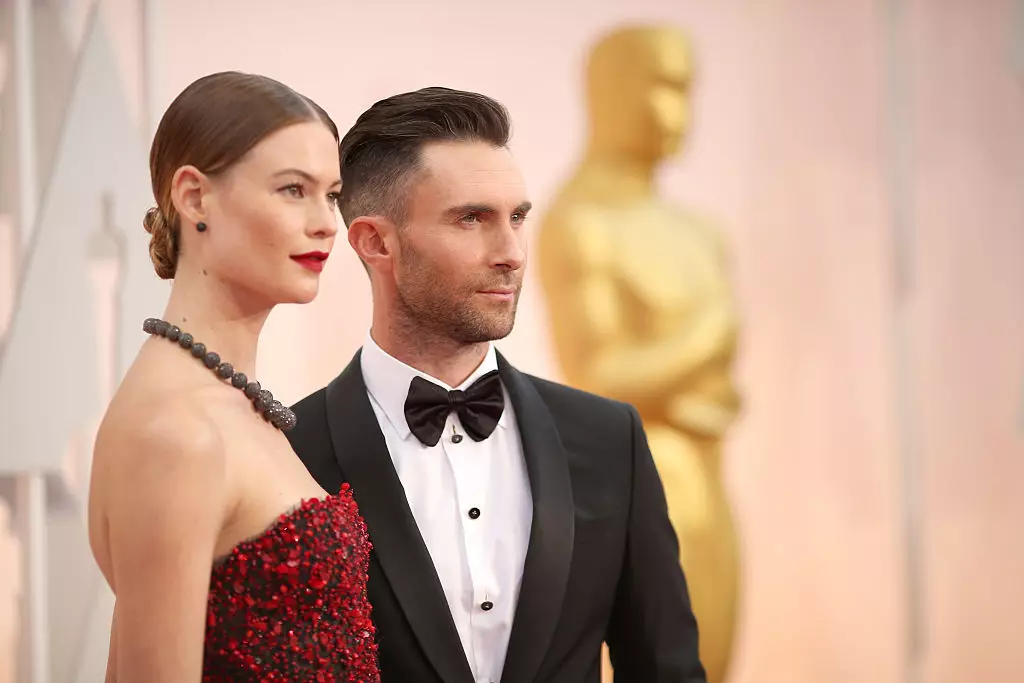 Adam Levine Flips tiegħu Beverly Hills Mansion, Jelenka Huwa Għal $47.5 Miljun