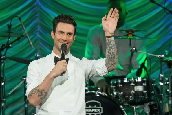 Adam Levine bán Holmby Hills Home với giá 18 triệu đô la