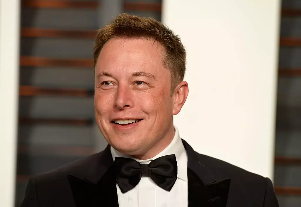 Elon Musk는 자신의 증언을 제공합니다.