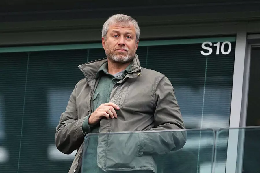 Déi extravagant Manéier Milliardär Oligarch Roman Abramovich seng Sue verbréngt 1515_1