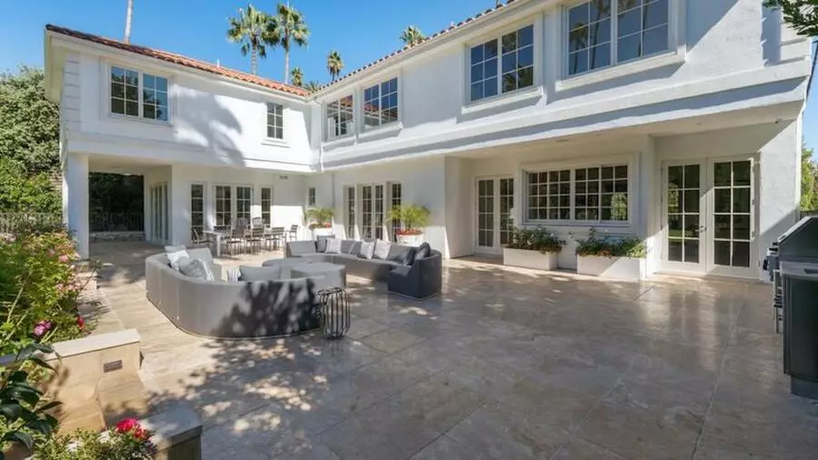 Maroka Princo Akiras $12.5 Milionon Por Beverly Hills Home 15889_5