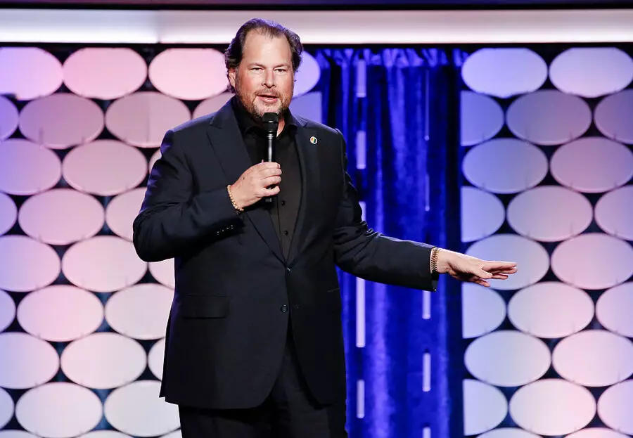 Dyrektor generalny Salesforce Marc Benioff kupił posąg boga wojny na Hawajach za 7,5 miliona dolarów. Ale niektórzy myślą, że może być wart tylko 5000 $ 17017_1