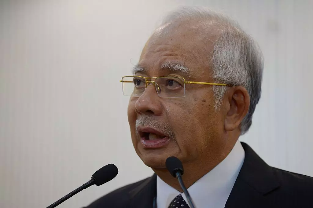 Malezya Başbakanı Hesaplarına 1 Milyar Dolardan Fazla Yatırıldı