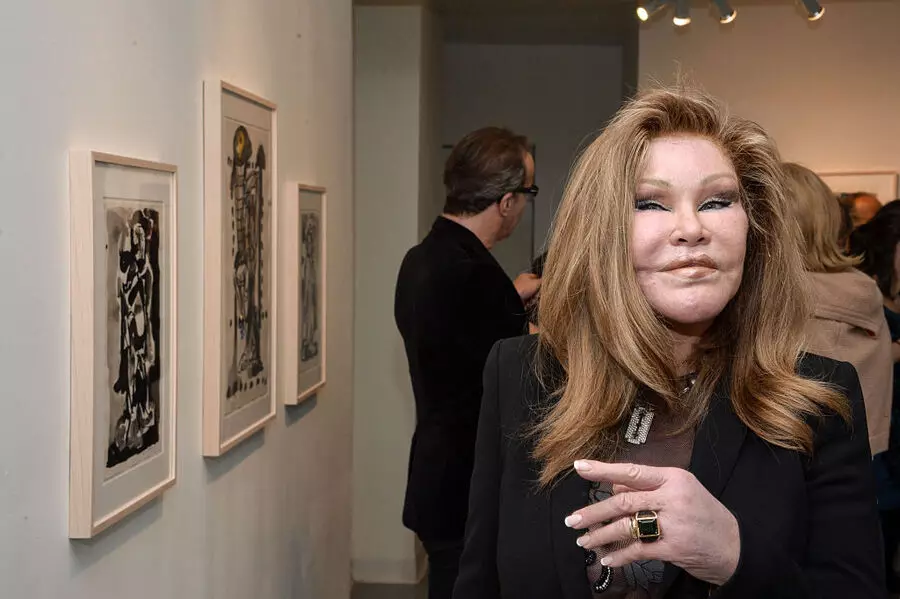 Nữ hoàng phẫu thuật thẩm mỹ Jocelyn Wildenstein nộp hồ sơ phá sản 18218_1