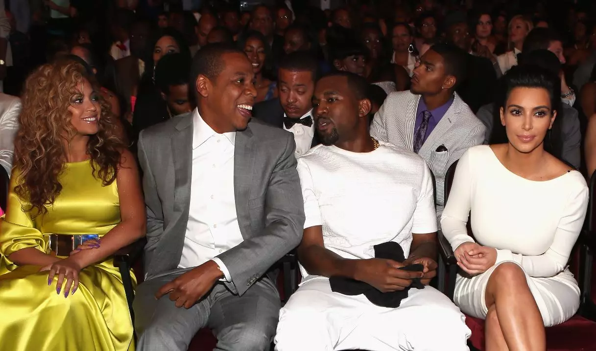 Het gecombineerde vermogen van Kim en Kanye is nu meer dan dat van dubbele Jay-Z en Beyonce