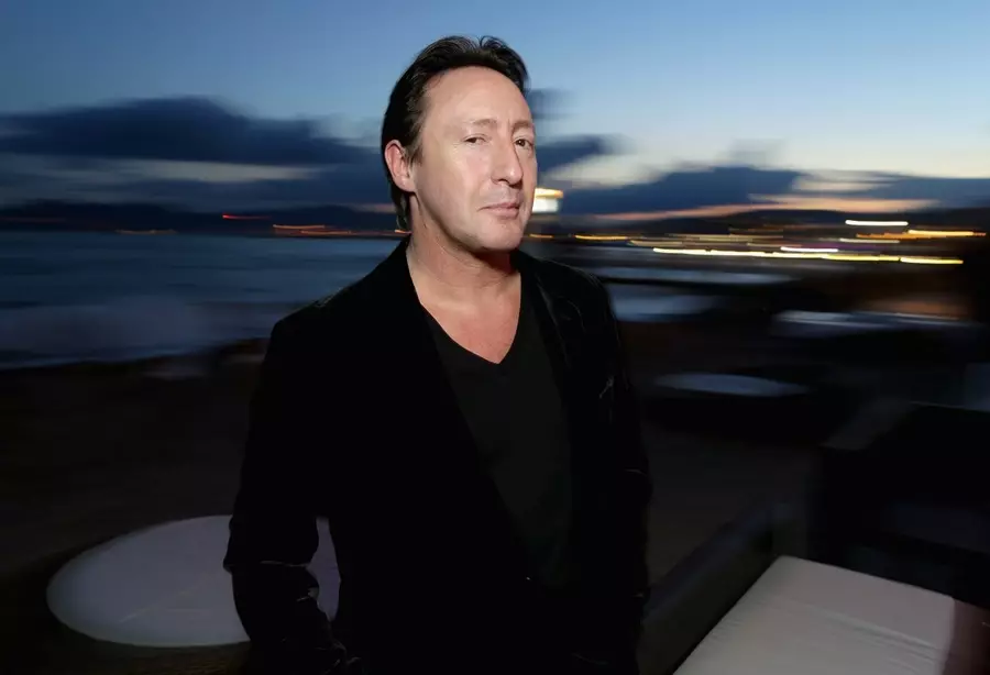 Julian Lennon Vlera neto 1925_1