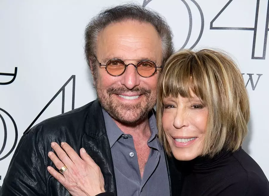 Barry Mann และ Cynthia Weil