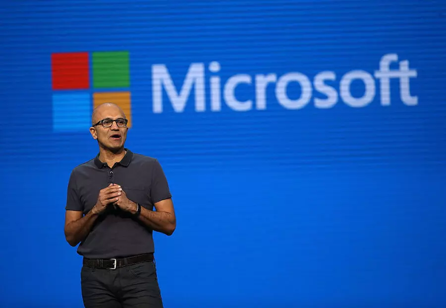 Angalia Malipo ya Mkurugenzi Mtendaji wa Microsoft Satya Nadella 19806_1