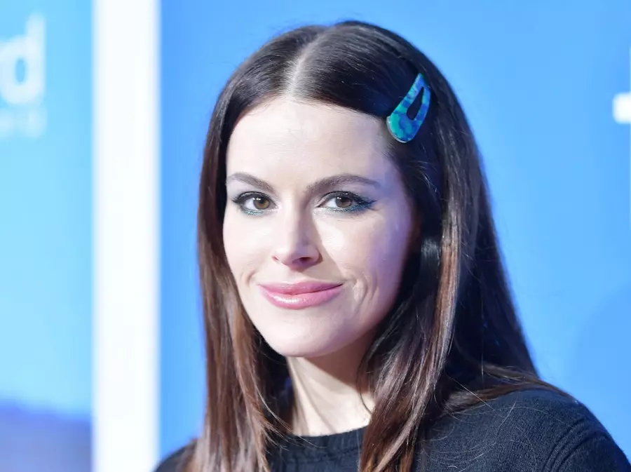 Valor neto de Emily Hampshire