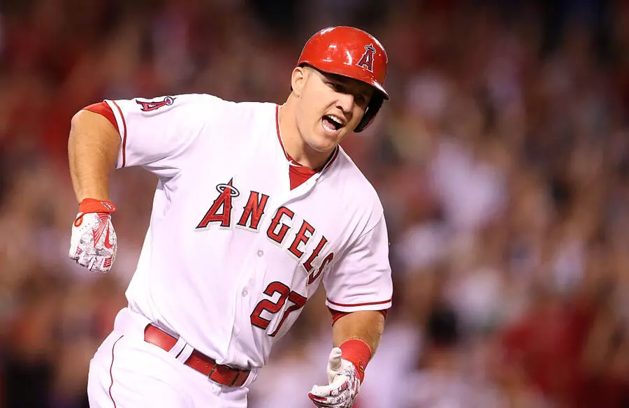 Mike Trout ဘေ့စ်ဘောကတ်တစ်ခုသည် Honus Wagner ၏တန်ဖိုးအကြီးဆုံးအဖြစ် $3.9 သန်းကျော် 24710_1