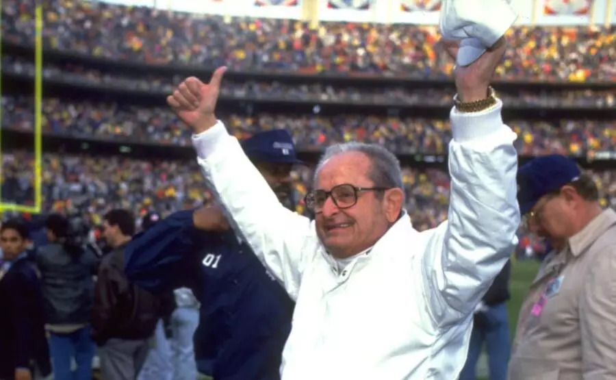 De vendedor de sándwiches a propietario multimillonario de la NFL: la historia de vida de Alex Spanos, quien acaba de morir a la edad de 95 años 30471_1