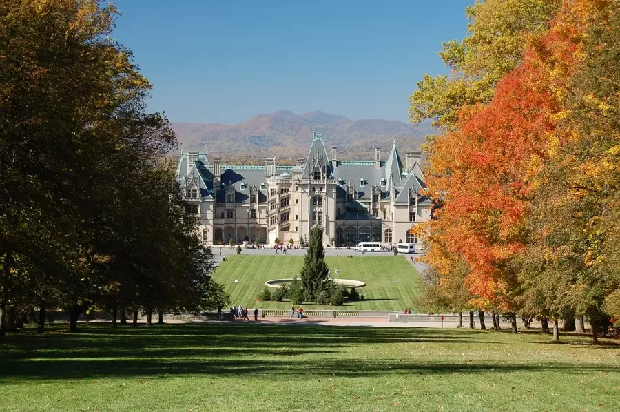 North Carolina's Stunning Biltmore House Fa'atauaina ile $300 Miliona 30479_1