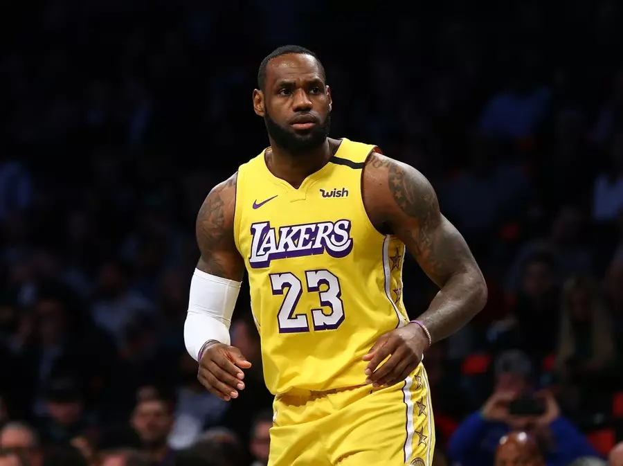 Nilai Bersih LeBron James 3381_1