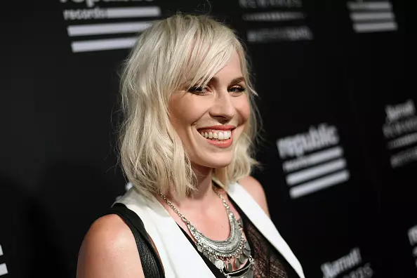 Dem Natasha Bedingfield säin Haus: Kann net London besichen? Live Wéi e Brit zu LA fir $ 18K pro Mount 35810_1