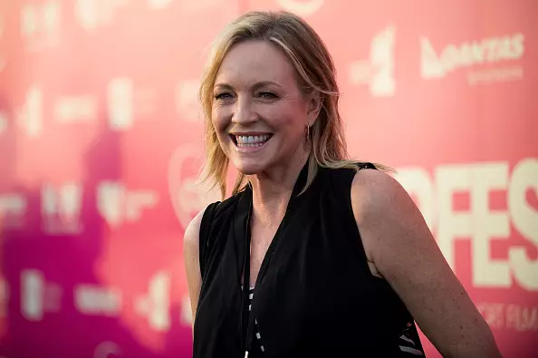 Rebecca Gibney ມູນຄ່າສຸດທິ