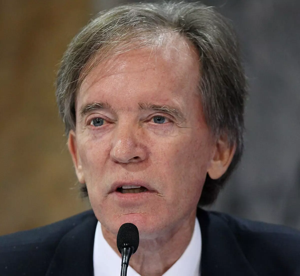 Investor Bill Gross I le Taua Fa'aletulafono I luga atu o le $1M Ata Mata'eta'e ma tu'ua'ia fa'aogaina o Aupega