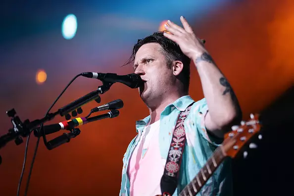 Isaac Brock มูลค่าสุทธิ