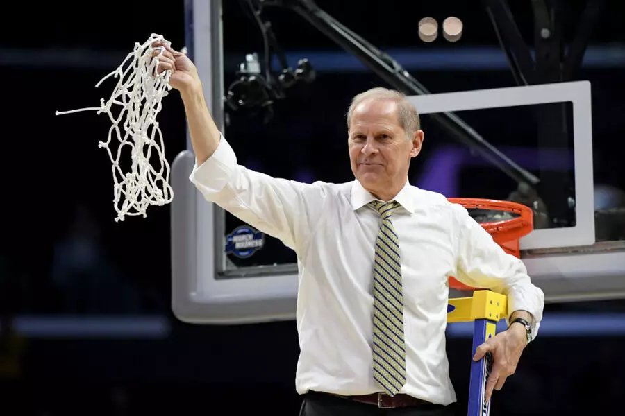 Câți mai mulți bani va câștiga John Beilein cu Cleveland Cavaliers decât ar avea la Michigan? 3659_1