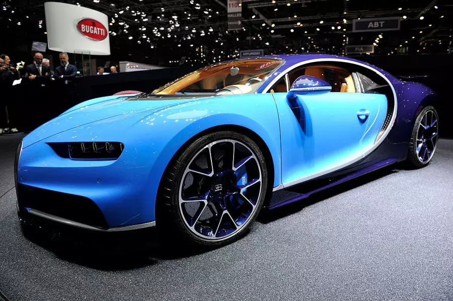 Rika människor i Dubai kan nu köpa 10 miljoner dollar Bugatti-inspirerade hem 4662_1