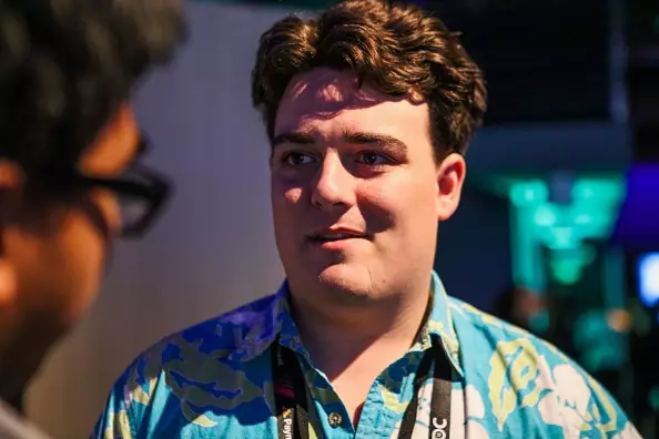 Nilai Bersih Palmer Luckey