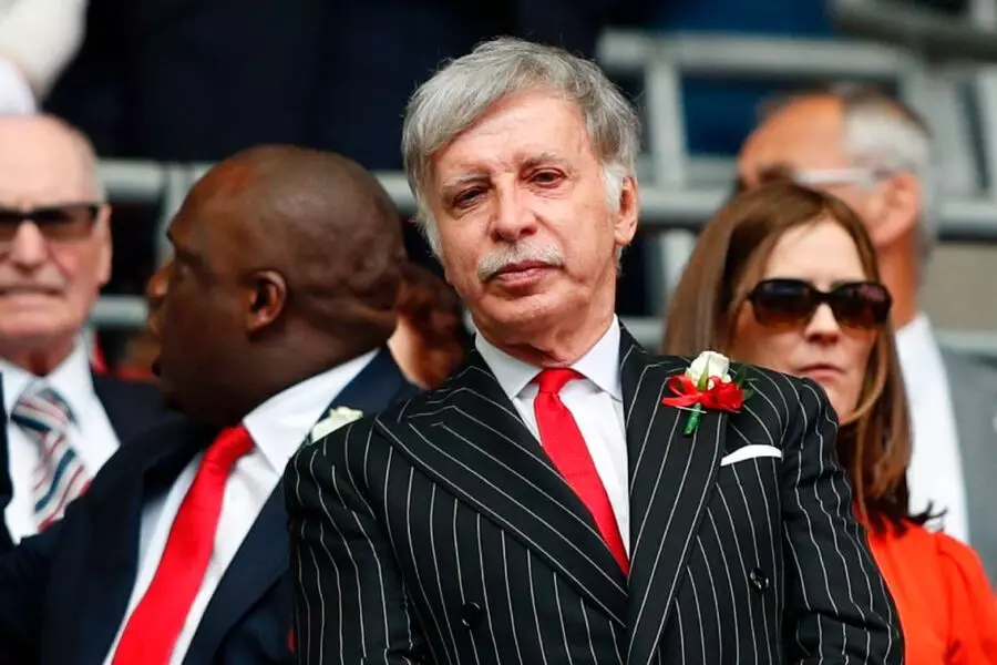 Kedu ka Robert Kraft na Stan Kroenke si nweta uru net dị iche iche wee zụta franchises NFL 5916_2