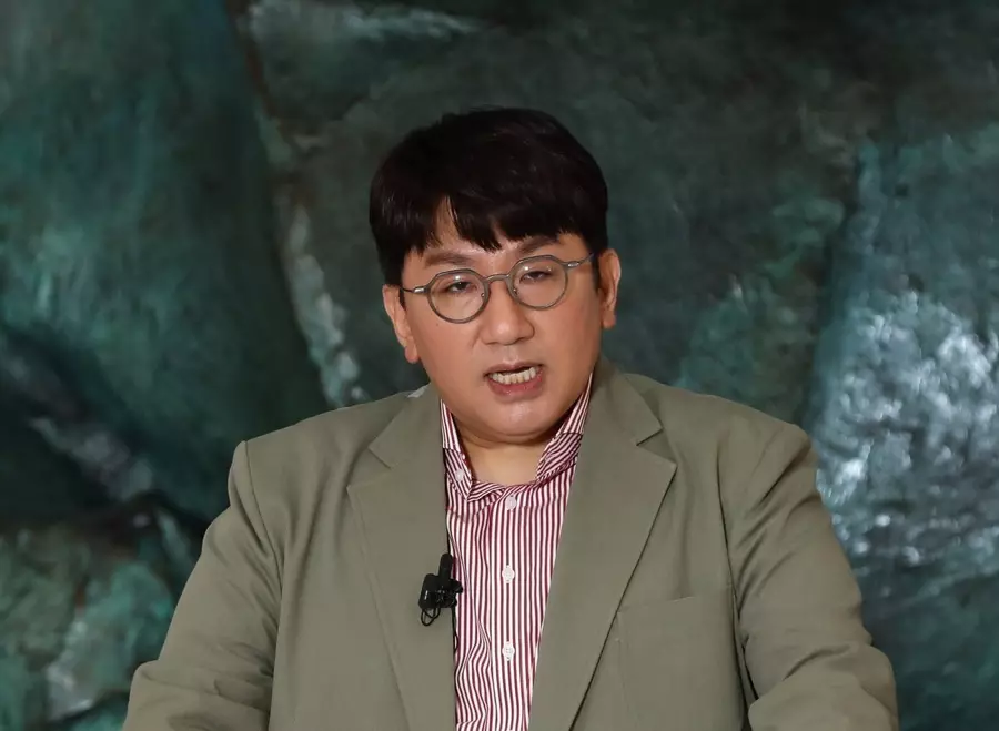 Bang Si-hyuk Net Worth