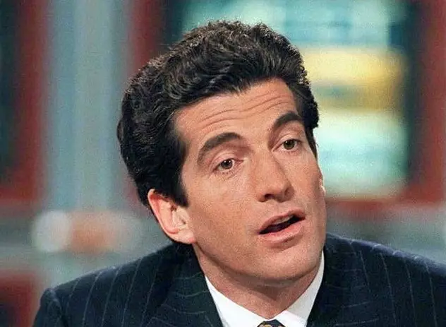 John F. Kennedy Jr Net Tsim Nyog