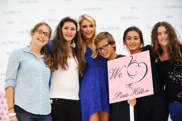 Cum a devenit Kim Kardashian mai bogată și mai faimoasă decât Paris Hilton? 7116_3