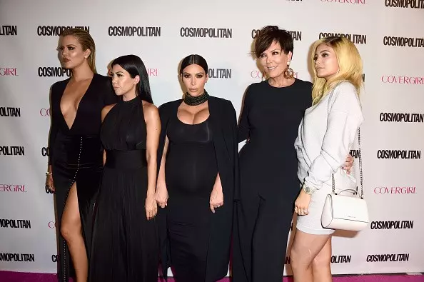 Comment Kim Kardashian est-elle devenue plus riche et plus célèbre que Paris Hilton ? 7116_4