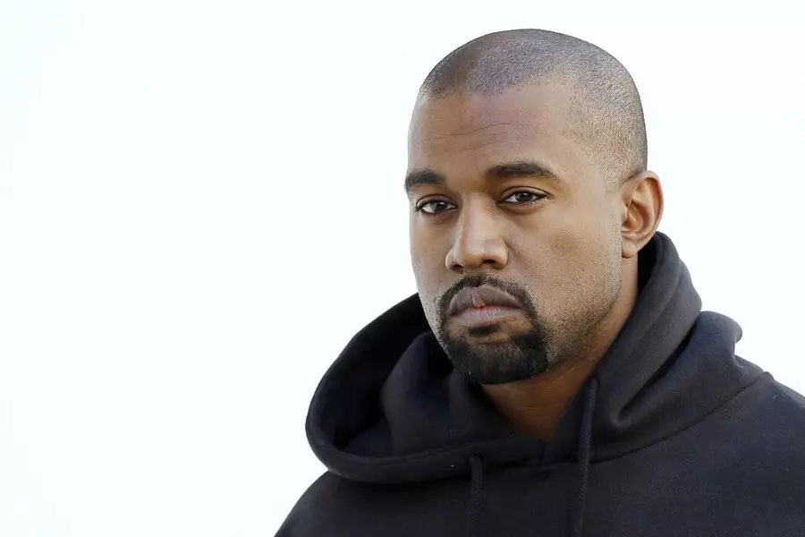 Kanye West Coachella-dan imtina edərək 8 milyon dollardan uzaqlaşır 71_1