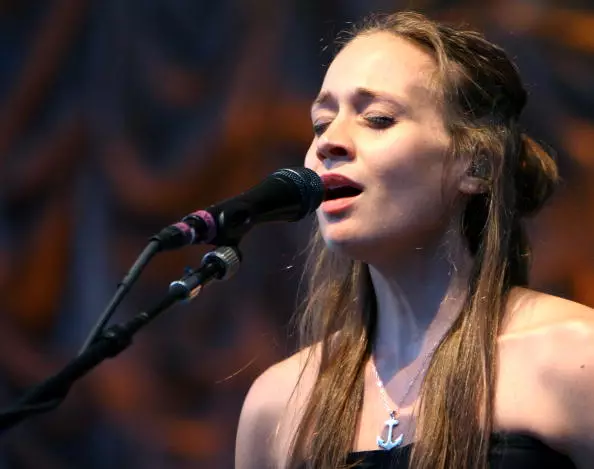 Fiona Apple se netto waarde