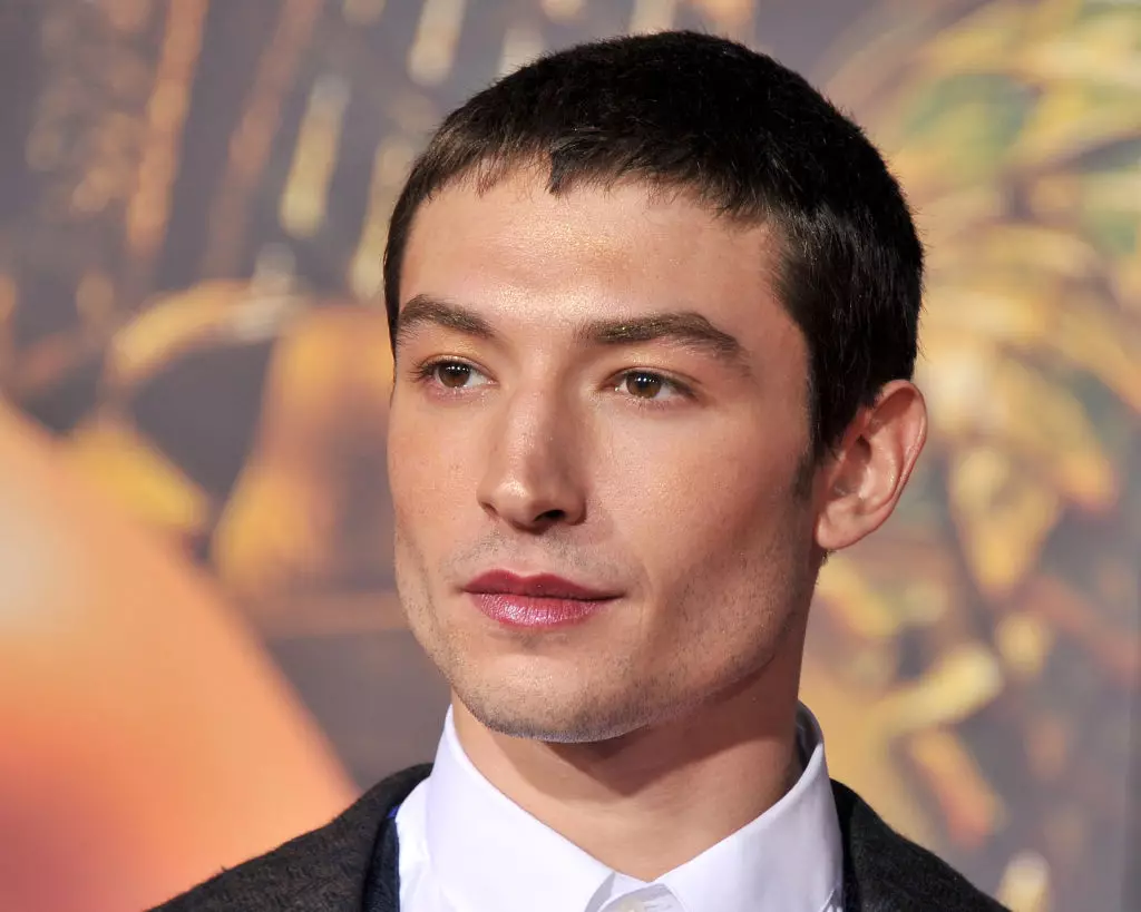 Nilai Bersih Ezra Miller