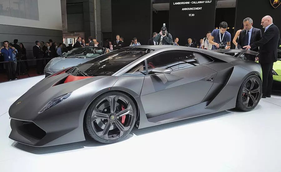 $ 2.2 מיליאָן Lamborghini Sesto Elemento וועט בלאָזן דיין מיינונג 8700_1