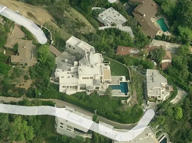 Доктор Дре жакында эле өзүнүн укмуштуудай Hollywood Hills сарайын 32,5 миллион долларга сатты 9065_3