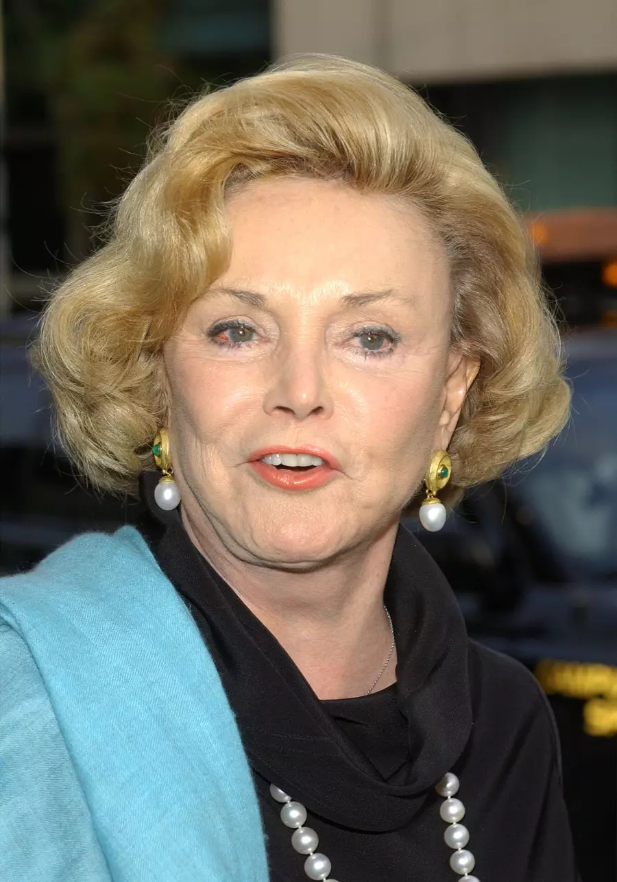 Barbara Sinatra netto waarde 907_2