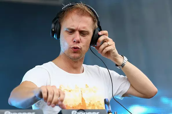 Armin ቫን Buuren የተጣራ ዎርዝ